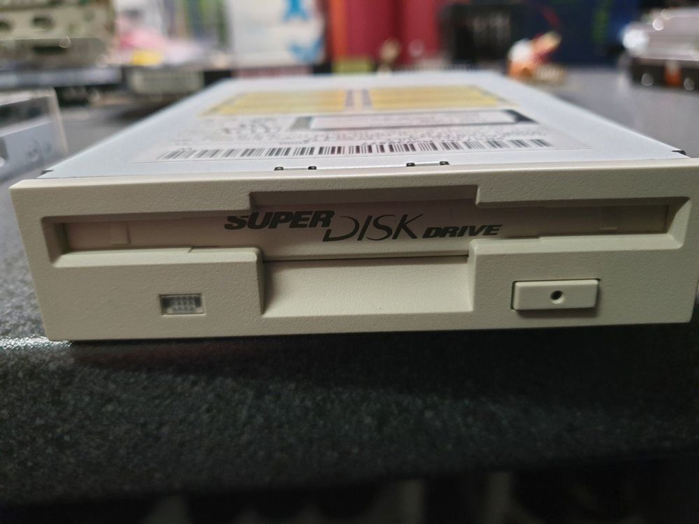 Panasonic SuperDisk DRIVE 3.5" LS120 (Neu (gemäss Beschreibung)) in für ...