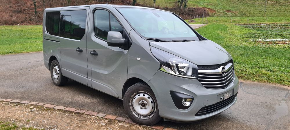 opel vivaro bus mit ZWEI schiebetüren. | Acheter sur Ricardo
