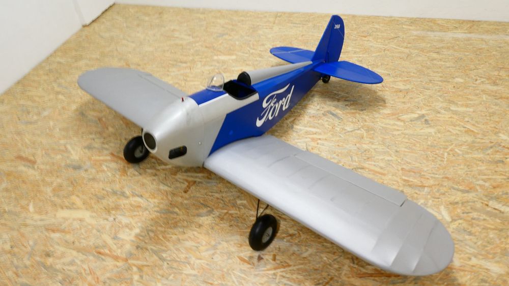 RC Modellflugzeug (Neu (gemäss Beschreibung)) in für CHF 200 – nur ...