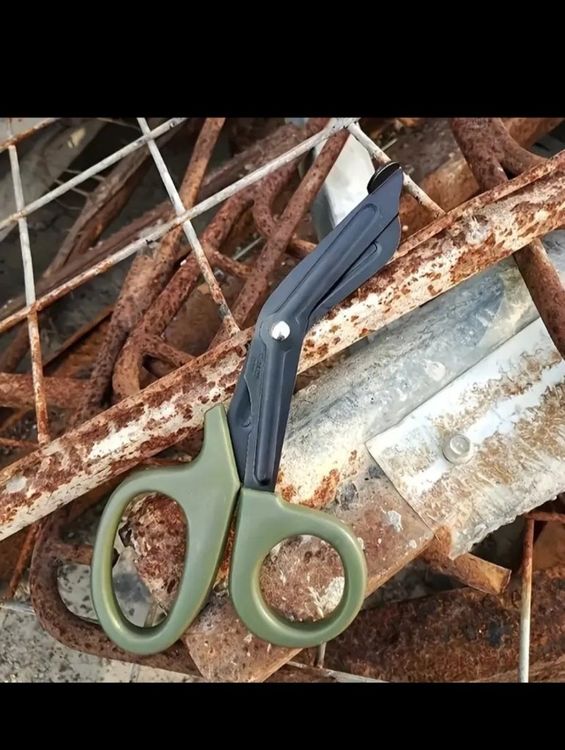 EDC Medical Scissors Tactical Green | Kaufen auf Ricardo
