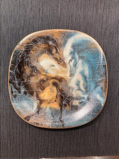 Hans Erni Teller "Zwei Pferde" | Kaufen auf Ricardo