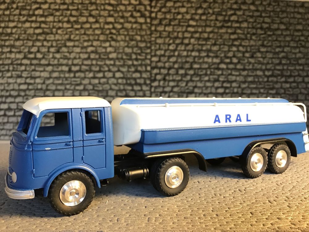 Märklin 18032 __ Mercedes LKW ARAL TankLastzug __ 1:43 | Kaufen auf Ricardo