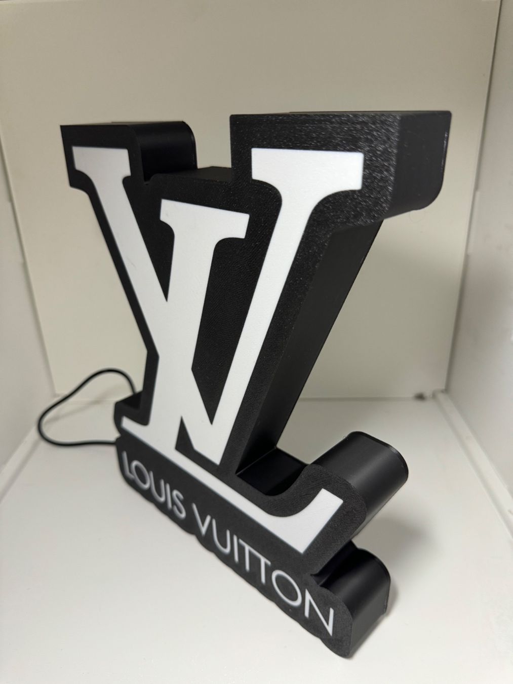 Logo lumineux Led Louis Vuitton (Neuf (Voir description)) à Vicques ...