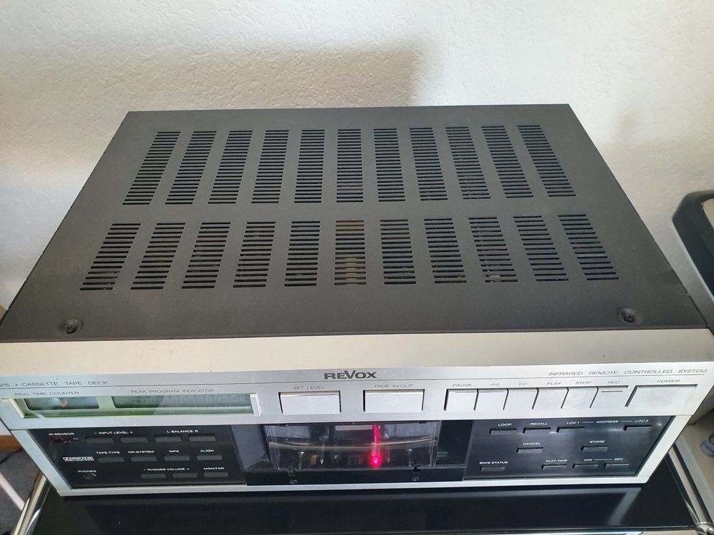 REVOX B215 Cassette Tape Deck (Gebraucht) in Meiringen für CHF 951 – mit Lieferung auf Ricardo ...