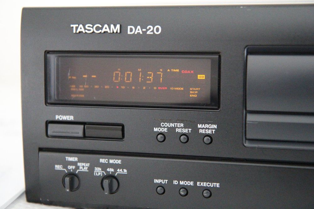 Semiprof. DAT-Recorder Tascam DA 20 | Kaufen auf Ricardo