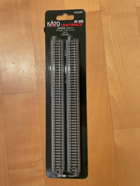 Kato Unitrack 248mm gerade (Neu und originalverpackt) in Kleinandelfingen für CHF 10.5 – mit ...