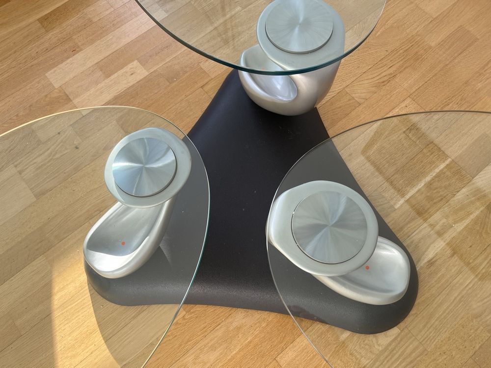 Edler Design-Glas Couchtisch, Dreifuss, Top Zustand! (53) (Gebraucht ...