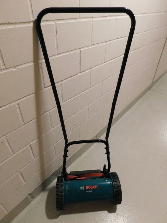 Bosch Handrasenmäher AHM 30 | Kaufen auf Ricardo