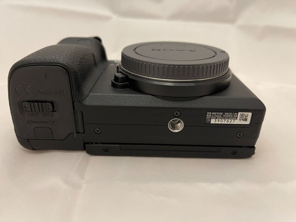 Sony Alpha 6400 mit Sigma 18-50mm 2.8 (nur 624 Auslösungen) (Gebraucht ...