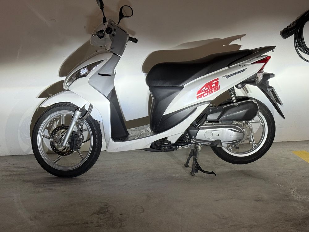Honda Vision NSC 110 Roller, Top Zustand! nur 9000Km (Gebraucht) in ...