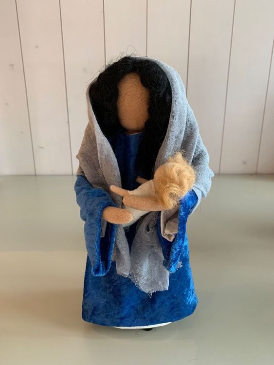 Schwarzenberger Krippenfigur Maria mit Jesuskind | Kaufen auf Ricardo
