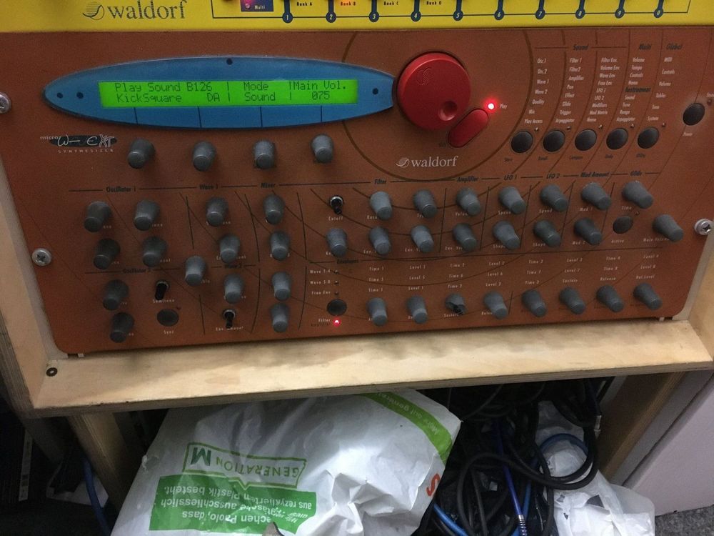 Waldorf XT Rack (Gebraucht) in für CHF 1020 – mit Lieferung auf Ricardo ...