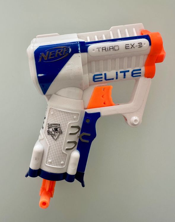 NERF Elite Triad EX-3 Blaster für Action! 🔫🎯 (Gebraucht) in Abtwil SG ...