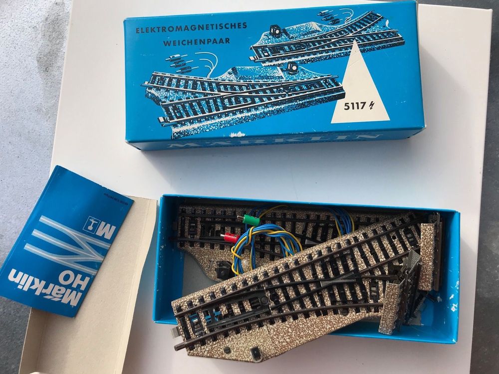 Märklin Weichenpaar 5117 (Neu und originalverpackt) in Mattstetten für ...