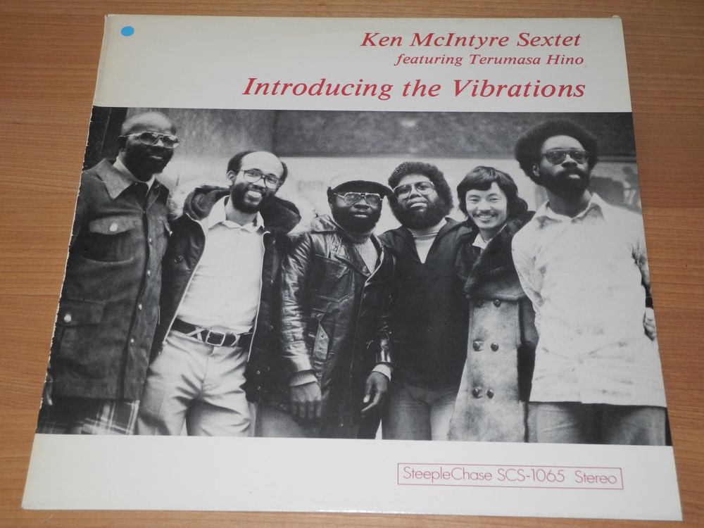 KEN McINTYRE SEXTET: INTRODUCING THE VIBRATIONS - STEEPLECHA | Kaufen auf Ricardo