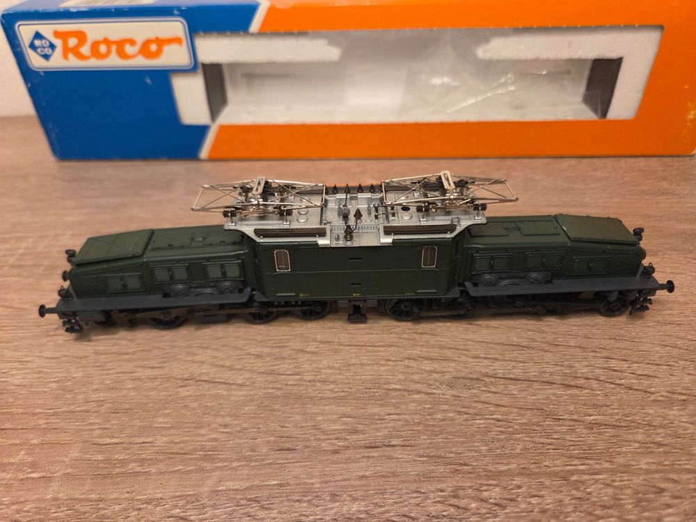 Roco 43940 E-Lok Be 6/8 II Krokodil SBB H0 (D'occasion) à St-Aubin-Sauges pour CHF 139 – avec ...