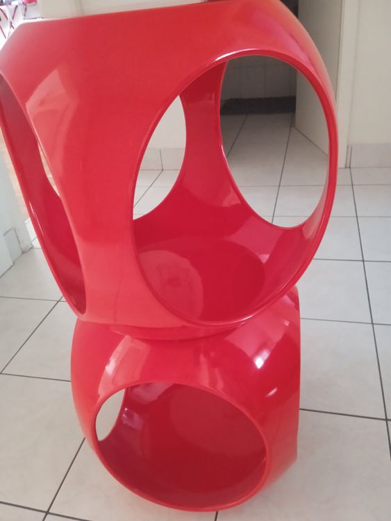 Table d'appoint rouge laqué | Kaufen auf Ricardo