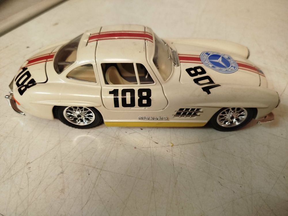 Mercédes Benz 300SL Burago (D'occasion) à La Chaux-de-Fonds pour CHF 22 ...