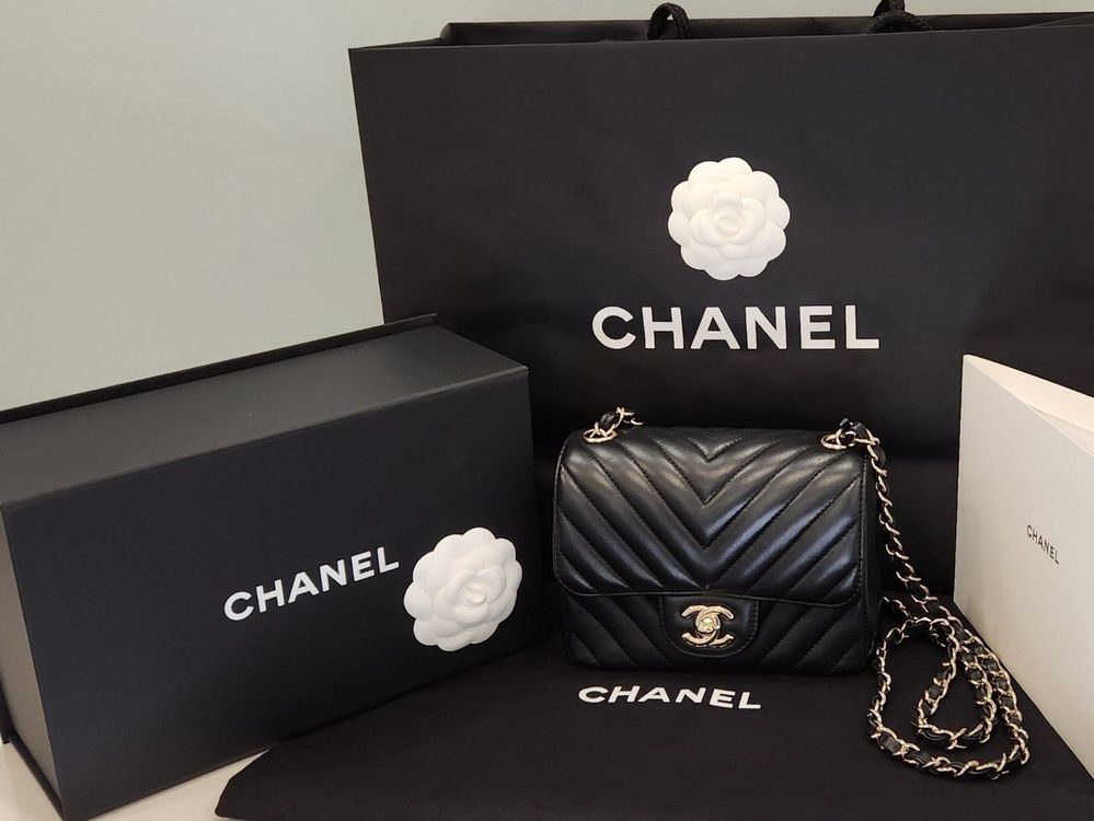 Chanel Black Square Mini Flap Bag (Gebraucht) in Schenkon für CHF 3500 ...