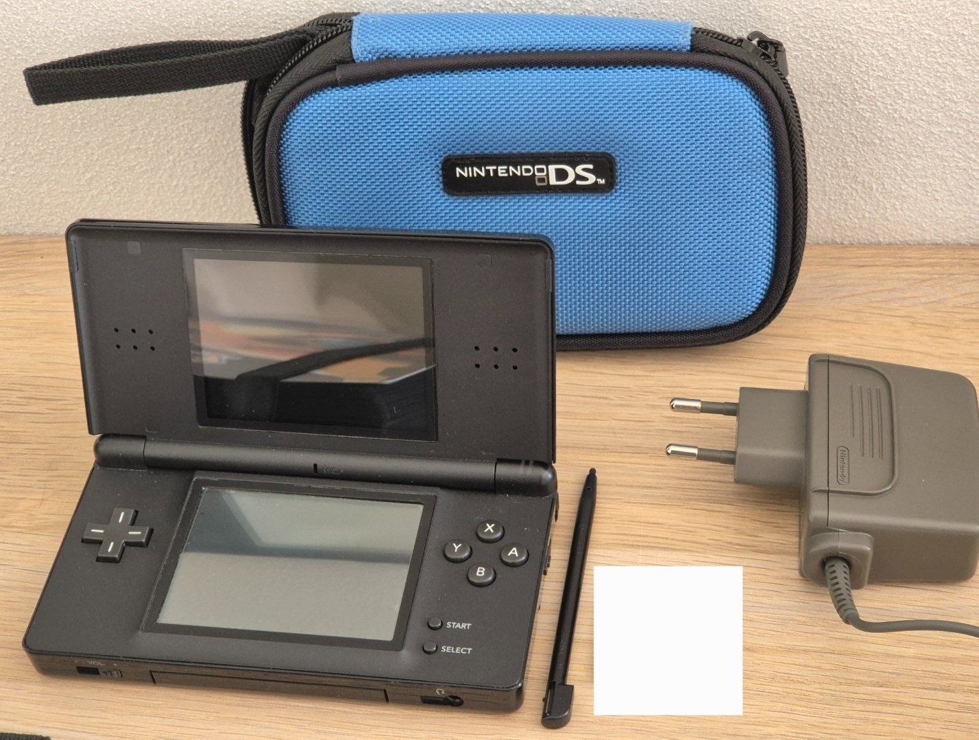 Nintendo DS complète🔥 (Gebraucht) in Ursy für CHF 90 – mit Lieferung ...