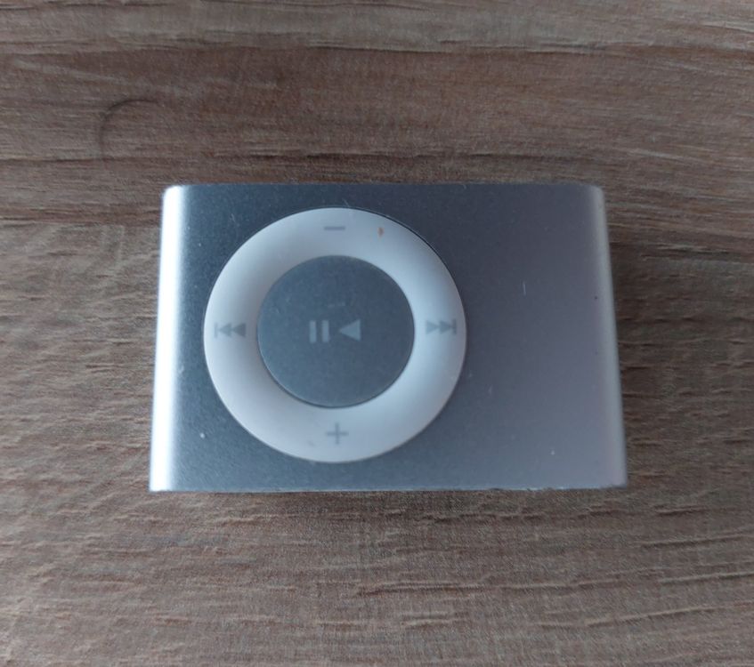 Apple MP3-Player iPod Shuffle, 1GB silbrig ab CHF 1.00 (Gebraucht) in ...