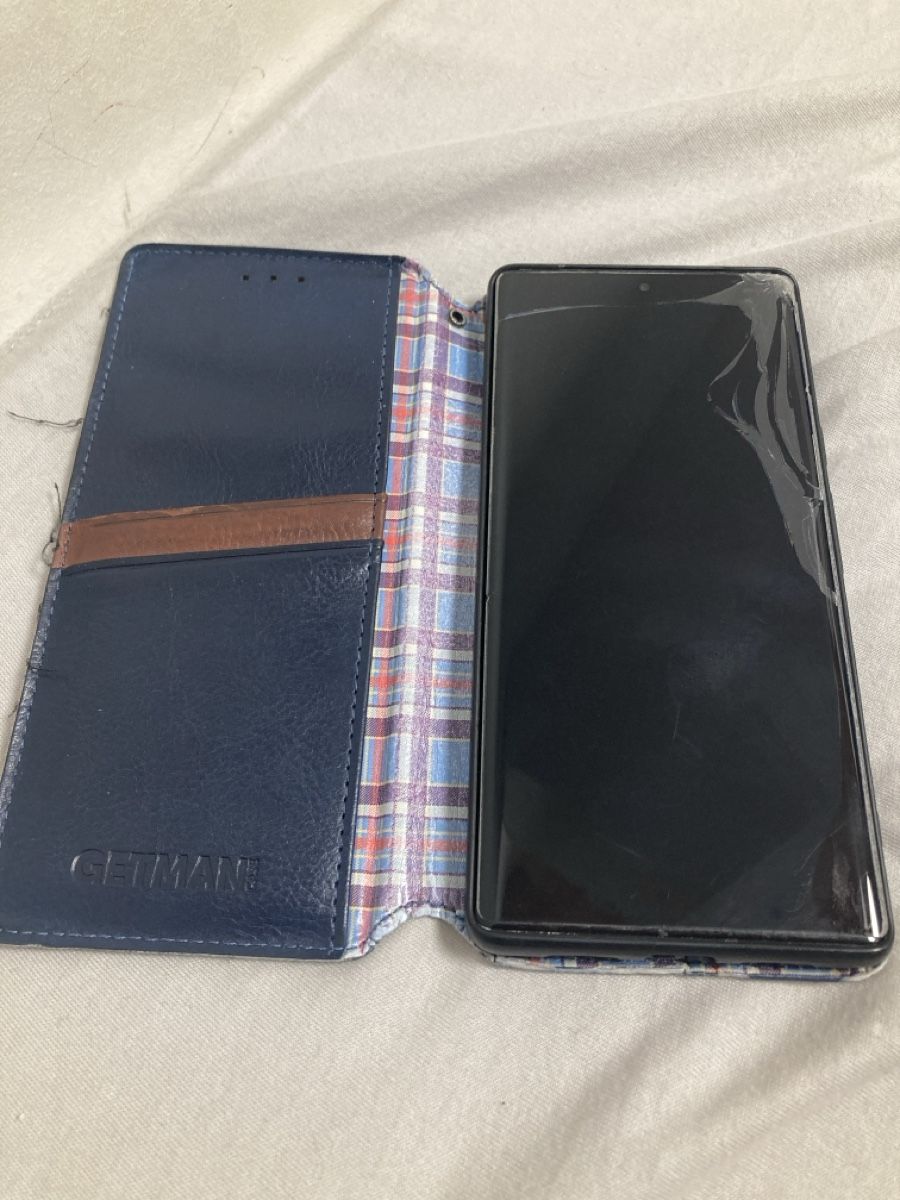 Google Pixel 6 Pro (broken screen + sim-lock) (Defekt) in Echallens für ...