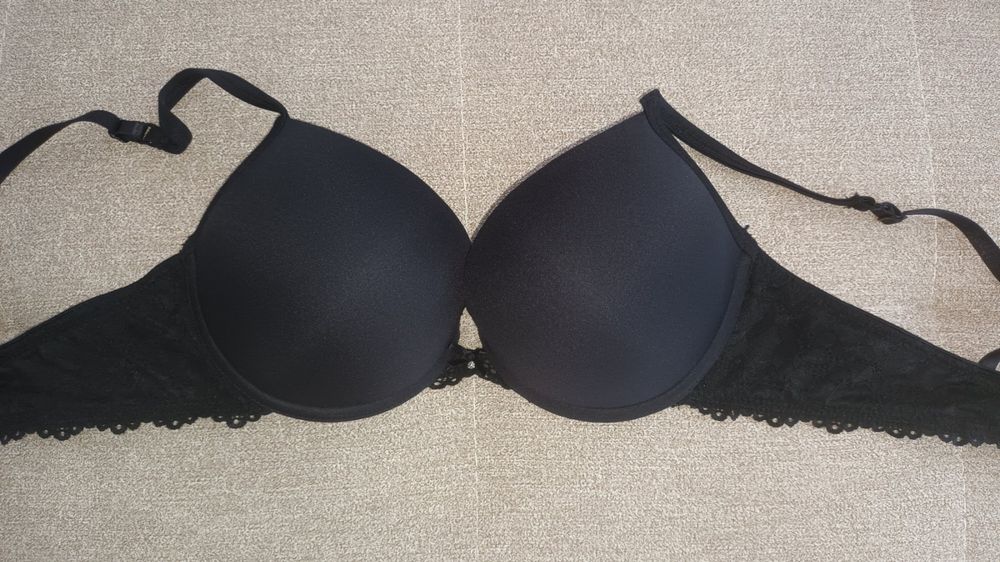 Wie Neu Push Up Bh 80 B Schwarz Mit Spitze Kaufen Auf Ricardo