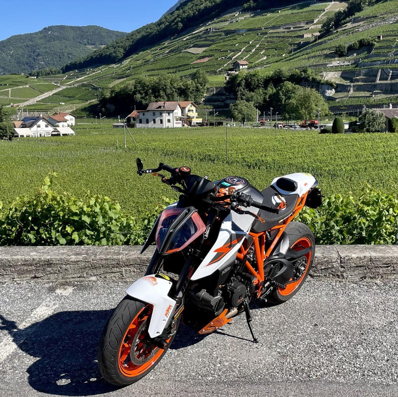 belle KTM Super Duke R 1290 v2 2017 (D'occasion) à Aigle pour CHF 8500 ...