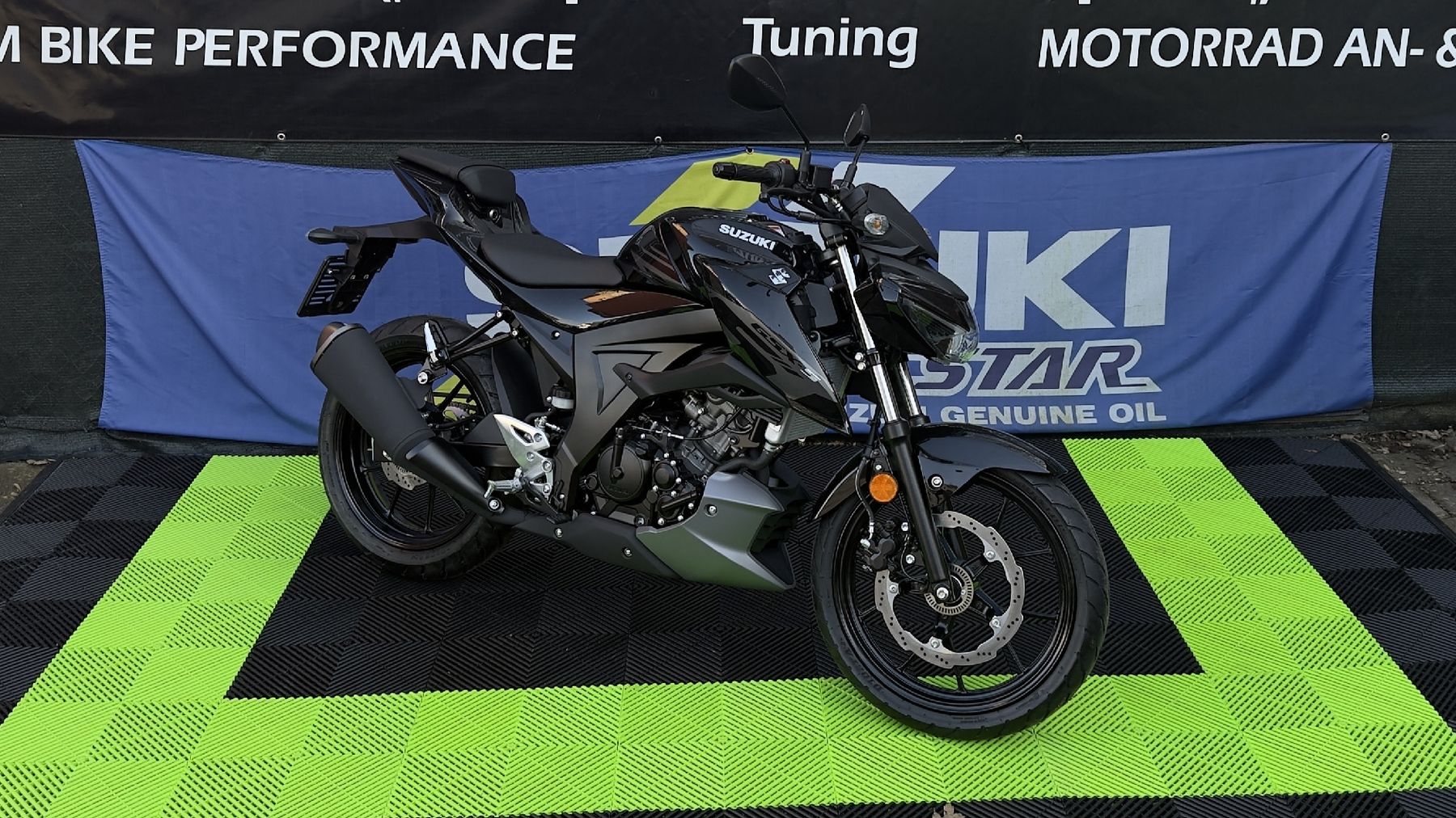 Schone Suzuki 125 Ccm Ebenbild