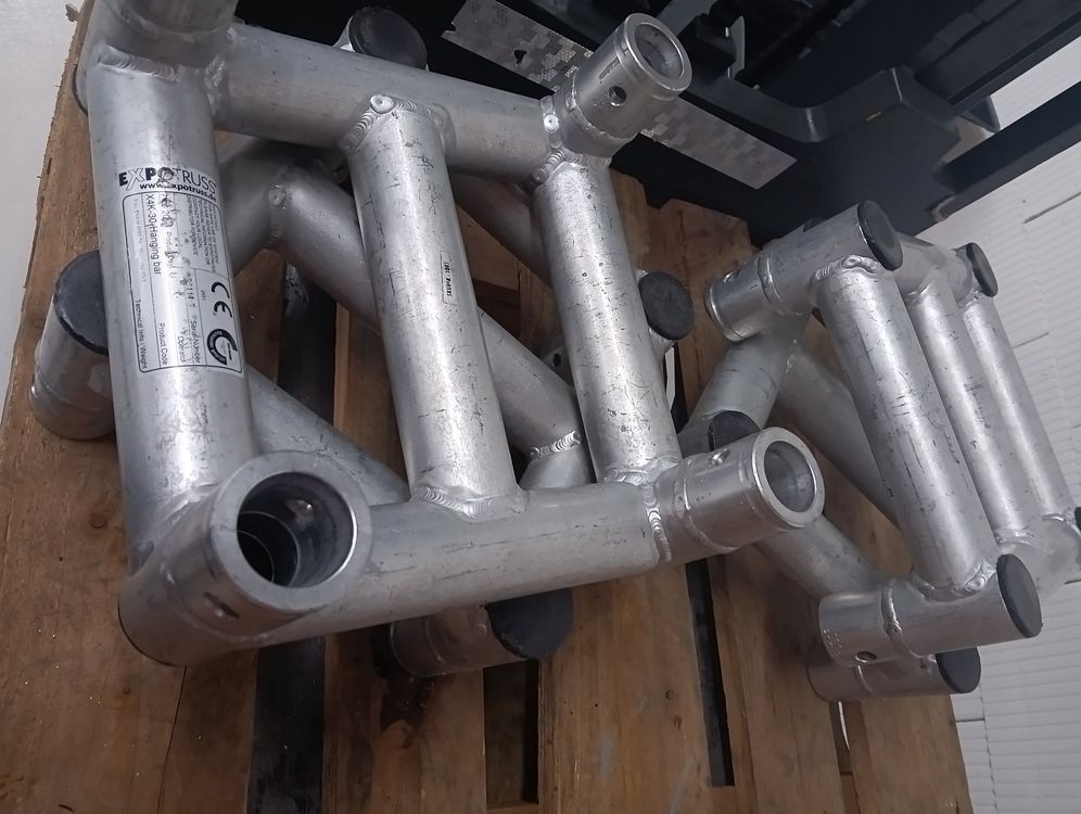 EXPO TRUSS (Gebraucht) in Siebnen für CHF 100 – nur Abholung auf ...