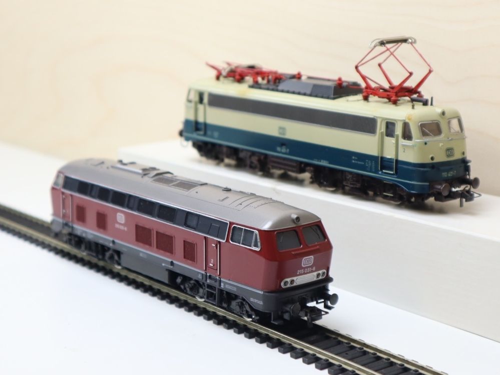 ROCO 2 x DB BR 110 / BR V215 E-Lok - 4137B/4151A - H0 (Gebraucht) in ...