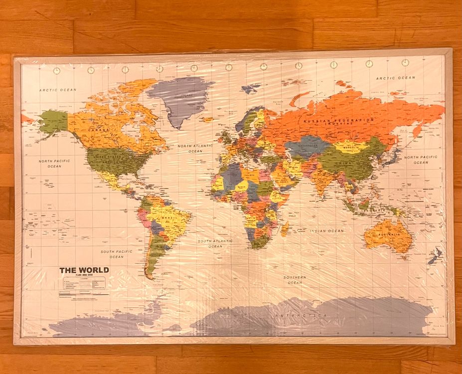 Gerahmte Weltkarte, originalverpackt und neu (Neu und originalverpackt) in Zürich für CHF 60 ...