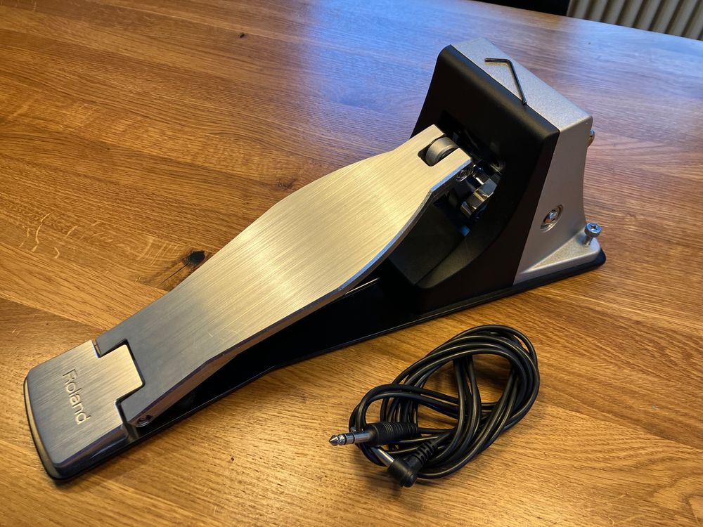 Roland KT-10 Kick Trigger Pedal (Gebraucht) in Seon für CHF 131 – mit ...