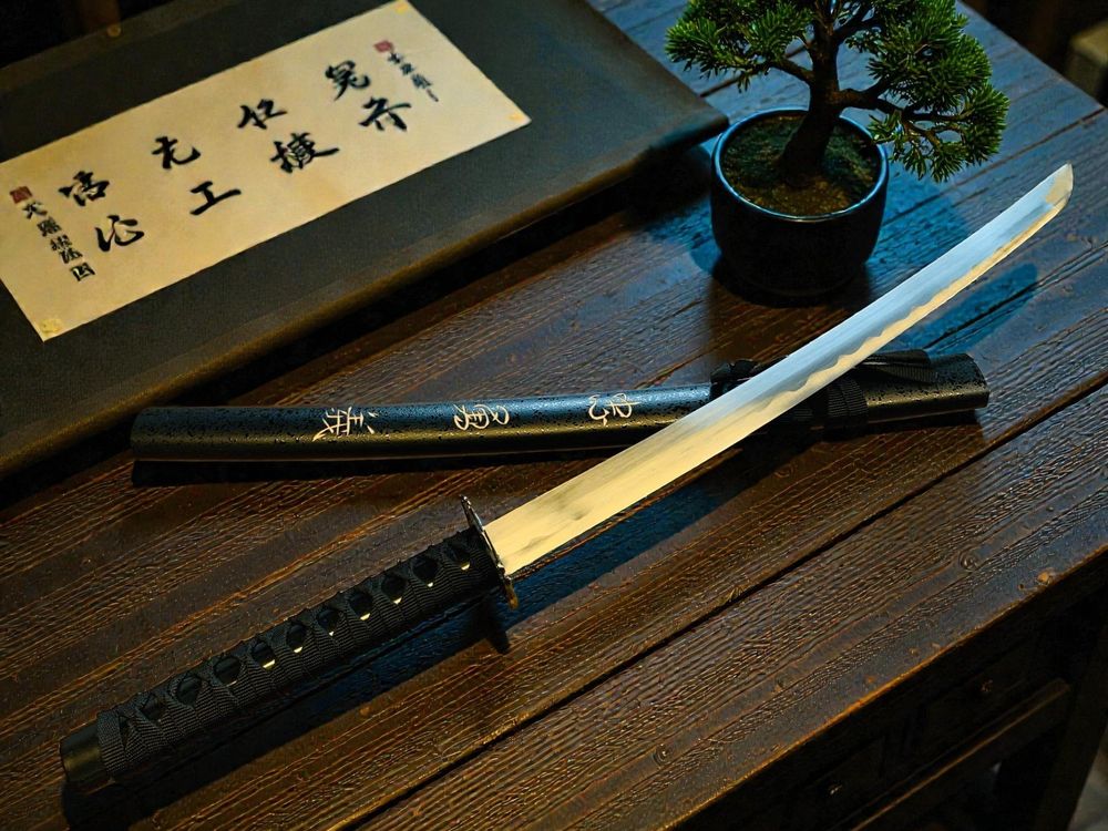 Katana Schwert mit Scheide 78cm SCHWARZ L NEU (Neu und originalverpackt ...