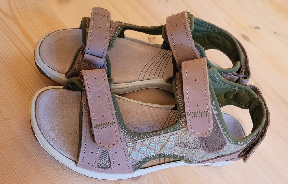 Sandalen GoSoft (Neu (gemäss Beschreibung)) in Emmenbrücke für CHF 22 ...