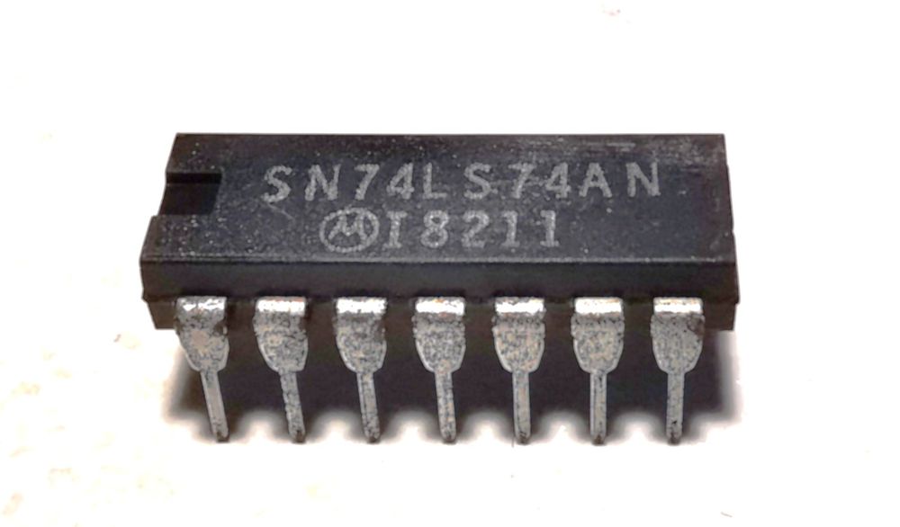 SN74LS74AN - DUAL D-TYPE Positive EDGE-TRIGGERED FF 25 Stück (Neu und originalverpackt) in ...