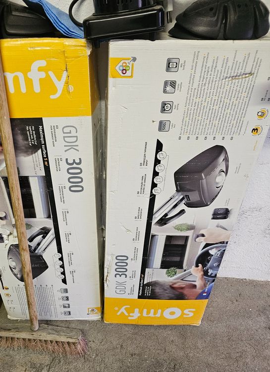 NEUER Garagentoröffner / Garagentorantrieb SOMFY (Neu und originalverpackt) in Zofingen für CHF ...