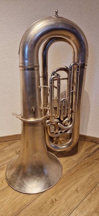 B-Tuba Besson mit Koffer (Gebraucht) in Buus für CHF 550 – nur Abholung ...
