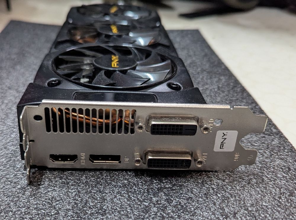 PNY GeForce GTX 770 – 2GB GDDR5 – Gaming Grafikkarte (Gebraucht) in Zollikerberg für CHF 10 ...