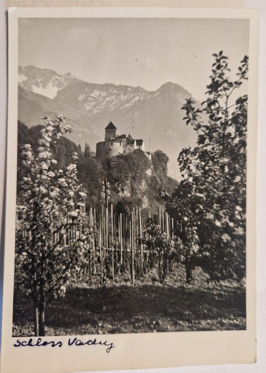 Schloss Vaduz (alte Fotographie) (Gebraucht) in Melchnau für CHF 1 – mit Lieferung auf Ricardo ...