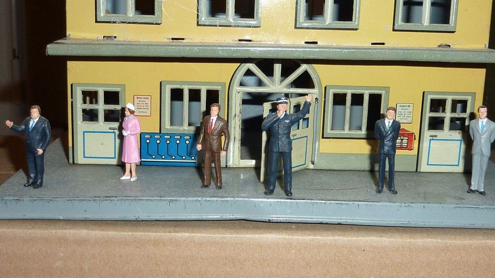 SPUR 0 BAHNHOF STATION AUS BLECH | Kaufen auf Ricardo