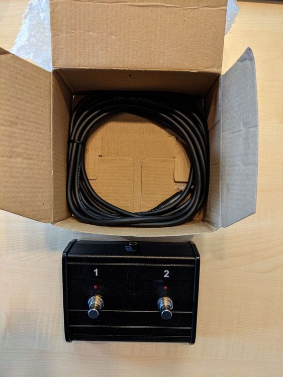 Zwei Kanal Foot-Switch mit Kabel | Kaufen auf Ricardo