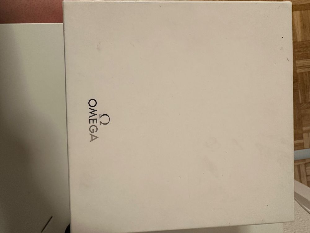 Omega/ Box | Kaufen auf Ricardo