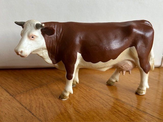 Spielfigur "Kuh" von Schleich (Neu (gemäss Beschreibung)) in Hirzel für ...