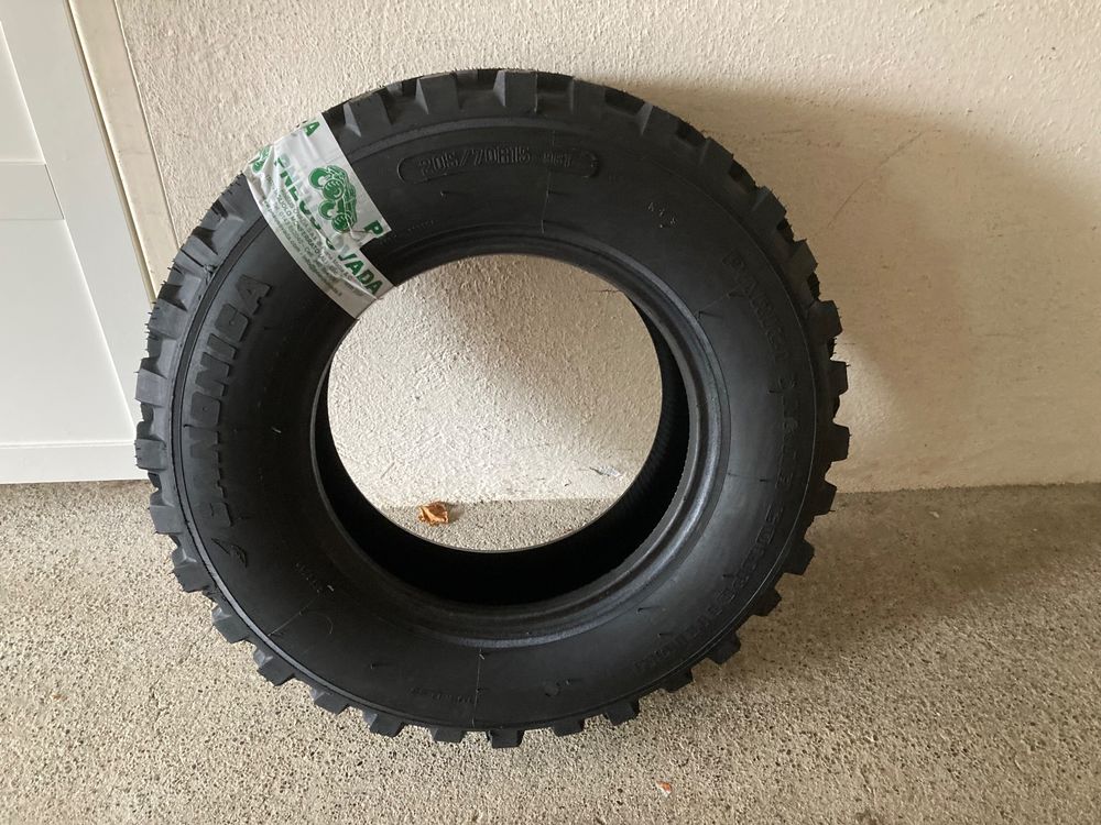 Reifen 205 70 R15