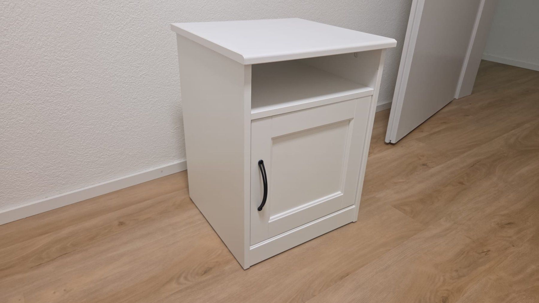 Nachttisch (Gebraucht) in Langenthal für CHF 1 – nur Abholung auf ...