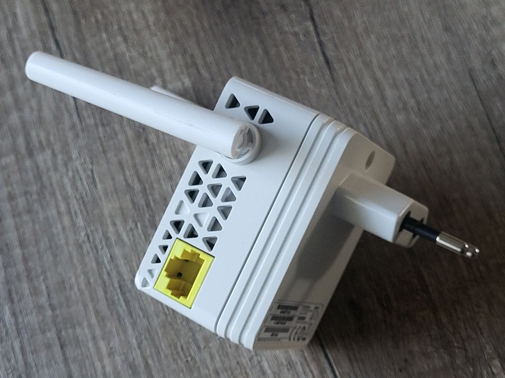 Netgear WIFI EX3700 AC750 WPS Range Extender Repeater | Kaufen auf Ricardo