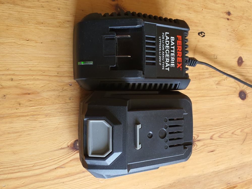 Ferrex Akku 20V und Ladengerät | Kaufen auf Ricardo