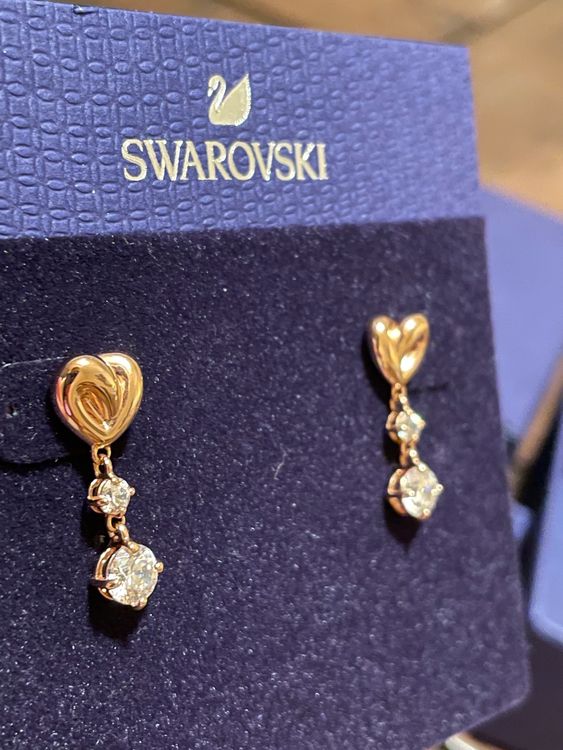 Swarovski Ohrstecker. Neu. Nie getragen. (Neu und originalverpackt) in Adliswil für CHF 49 – mit ...