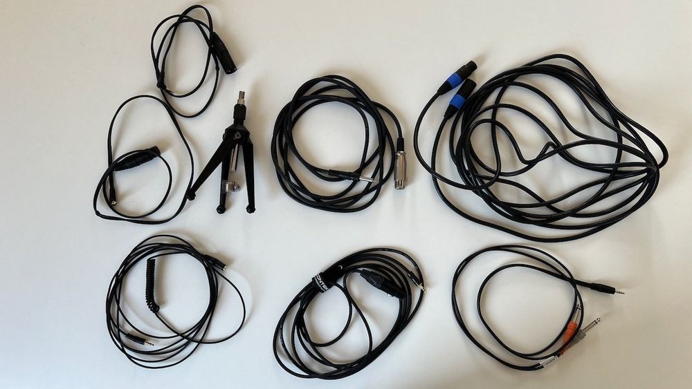 Audio Cable Mix (great ones in there!) / Audiokabel (Gebraucht) in ...